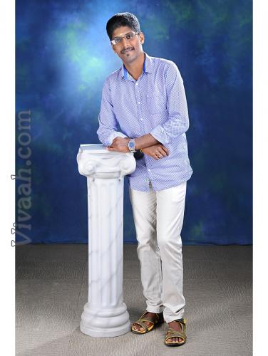 Tamil Sozhiya Vellalar Hindu 33 Years Groom/Boy Salem (Tamil Nadu ...